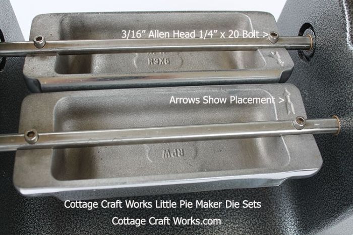 Hand Crank Pie Maker, Empanada, Pierogi, Fried Pie.