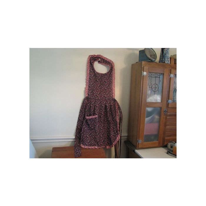 Old Fashioned Amish Handcrafted Full Length Kitchen Aprons.